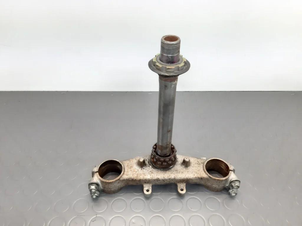 Gabelbrücke unten Honda Dominator NX 650 (RD02) Jg. 1988-94